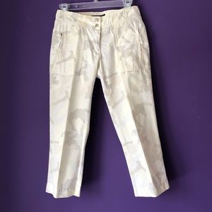Sanctuary | Pants & Jumpsuits | Sanctuary White Capri Pants | Poshmark